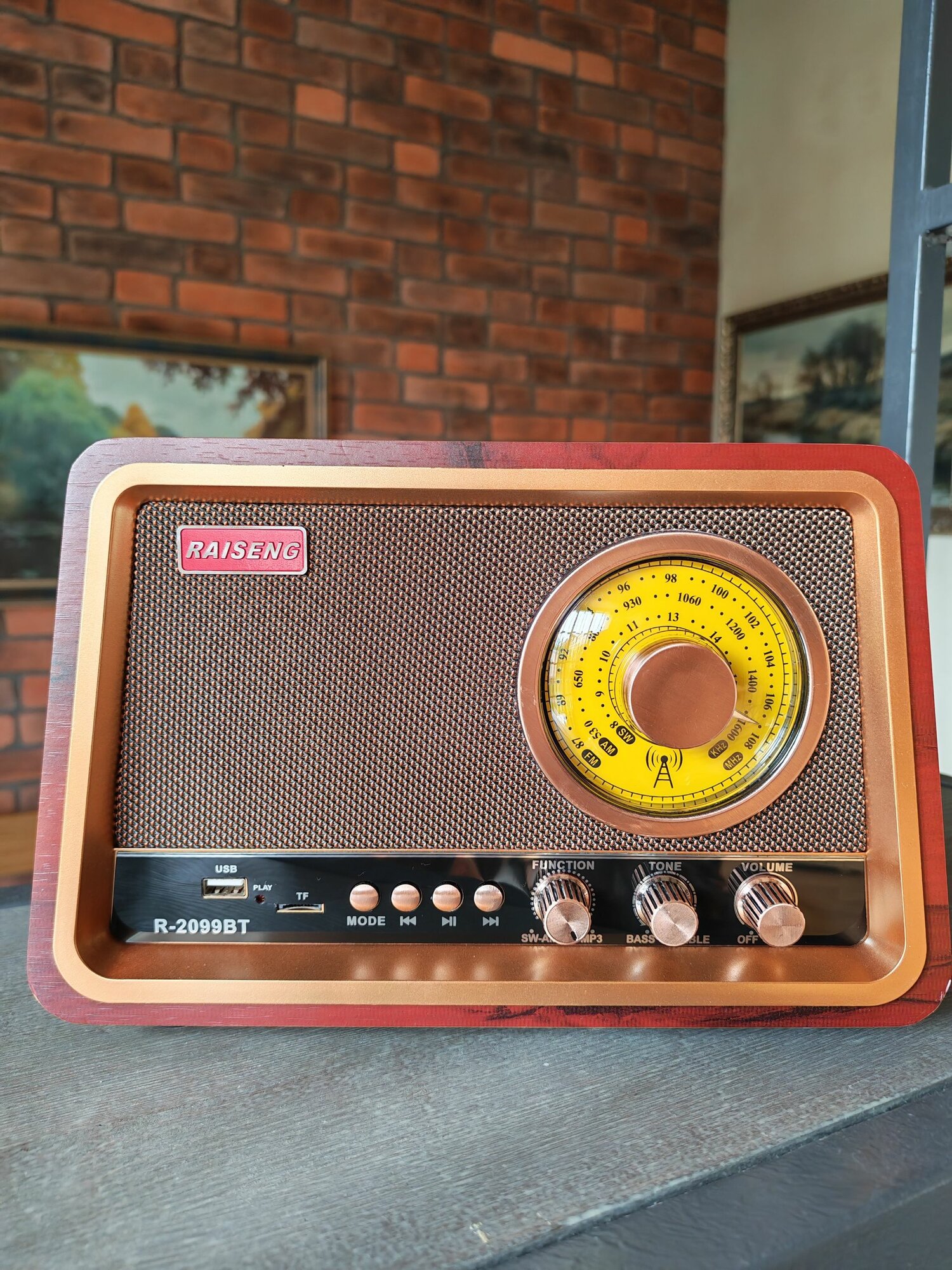 Радиоприемник в ретро стиле Raiseng R-2099BT, MP3, Bluetooth