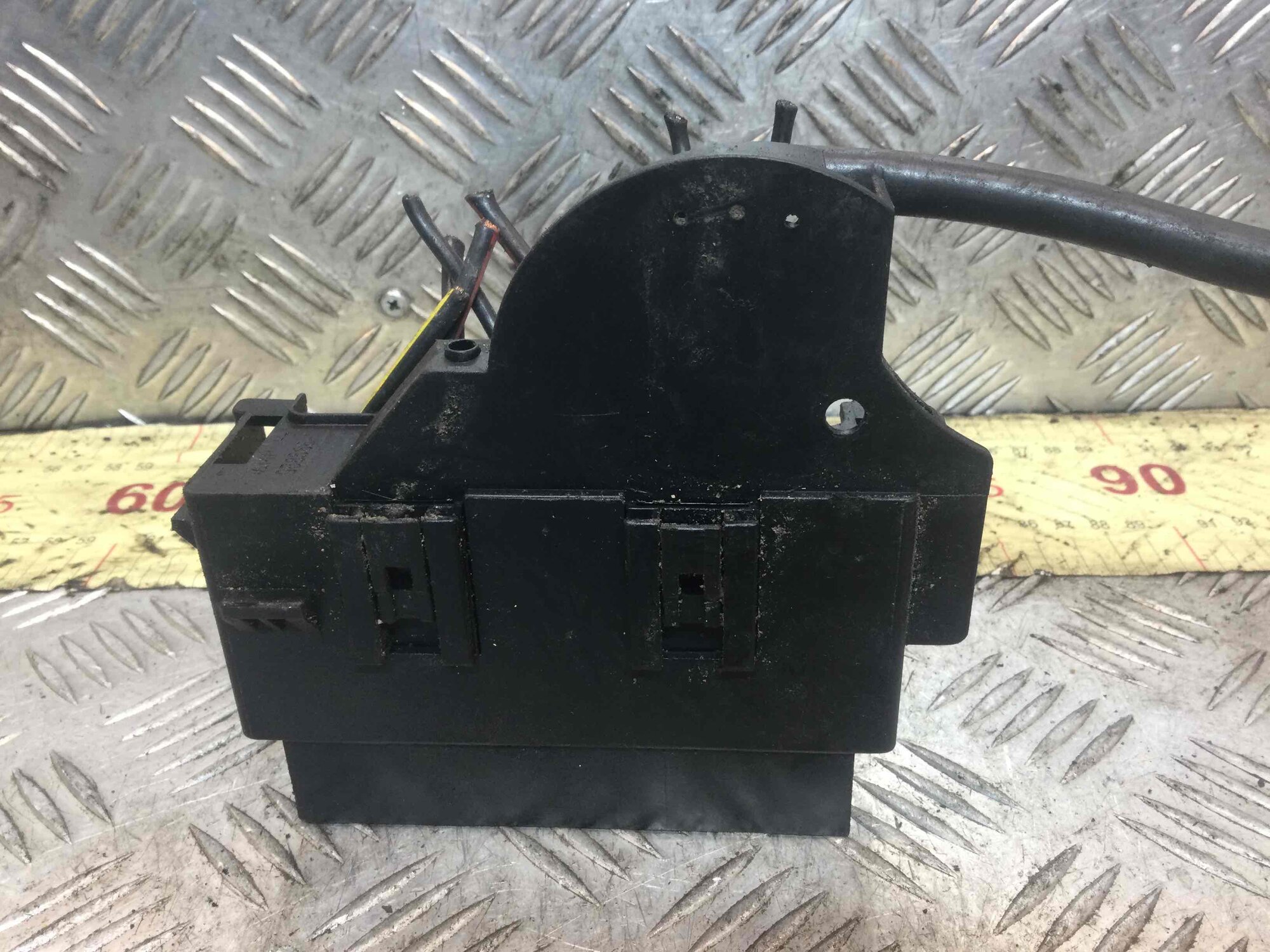 Б/У Блок предохранителей Opel Astra H 2004-2007 2005 г.