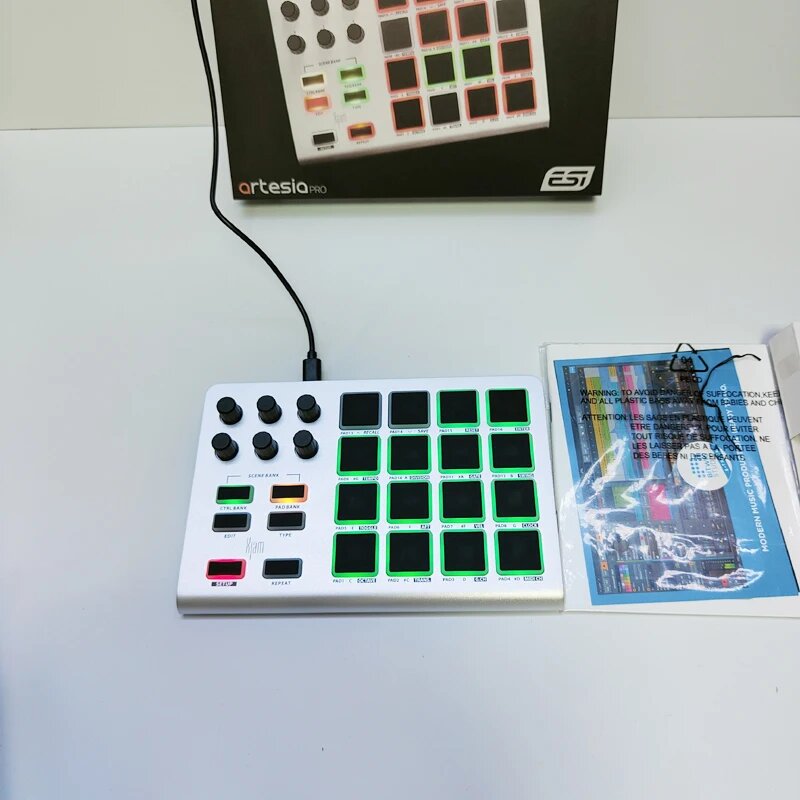 ESI Xjam USB MIDI контроллер — фото 1