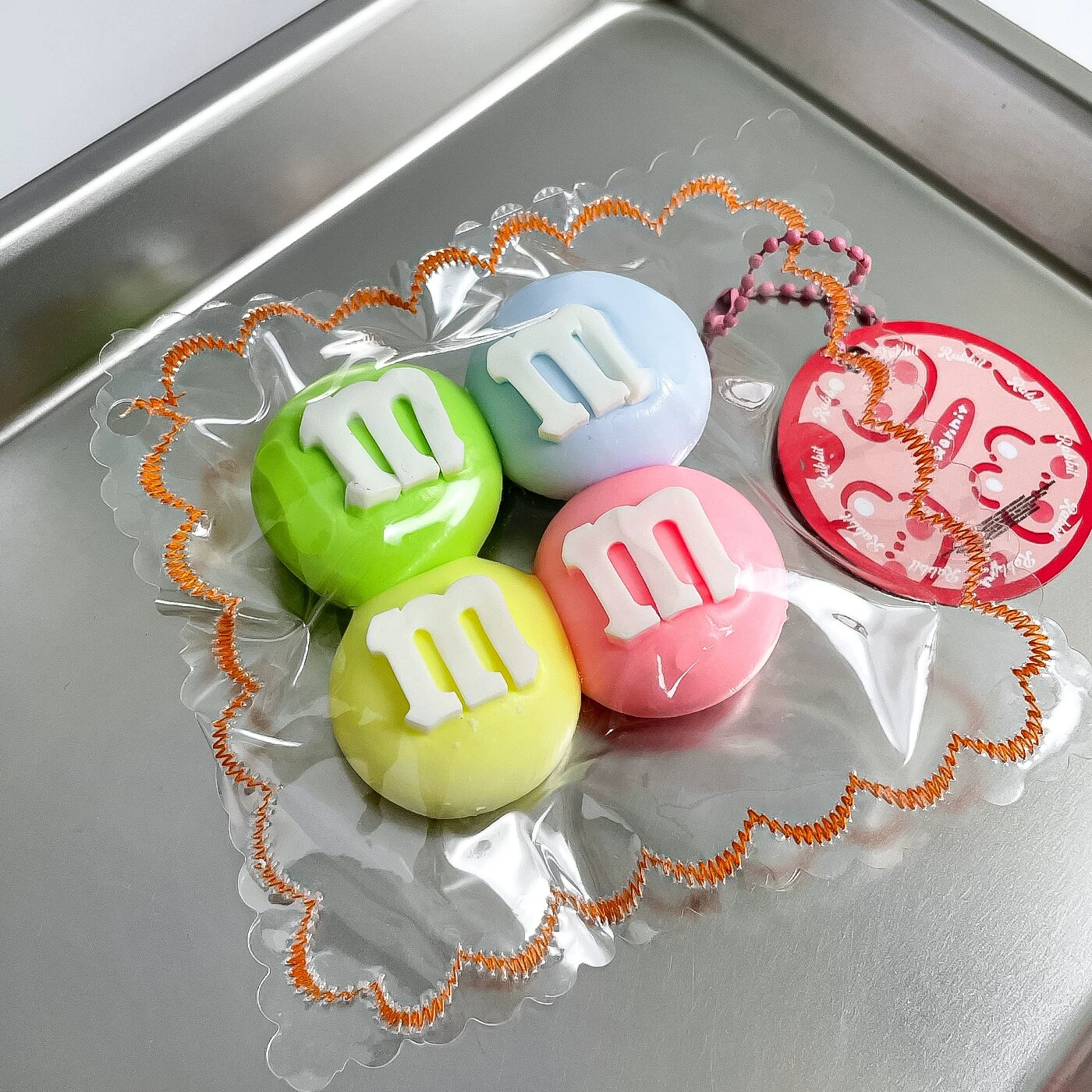 Мягкая игрушка-скуши в форме конфет M&M's для снятия стресса