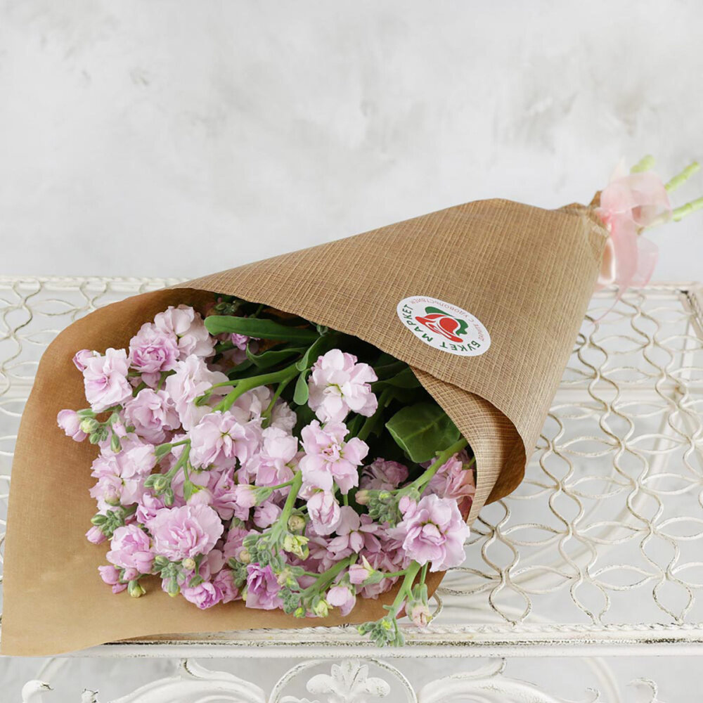 Букет Букет Маркет "Маттиола", 60 см, подарочная упаковка, бумага, лента, пленка