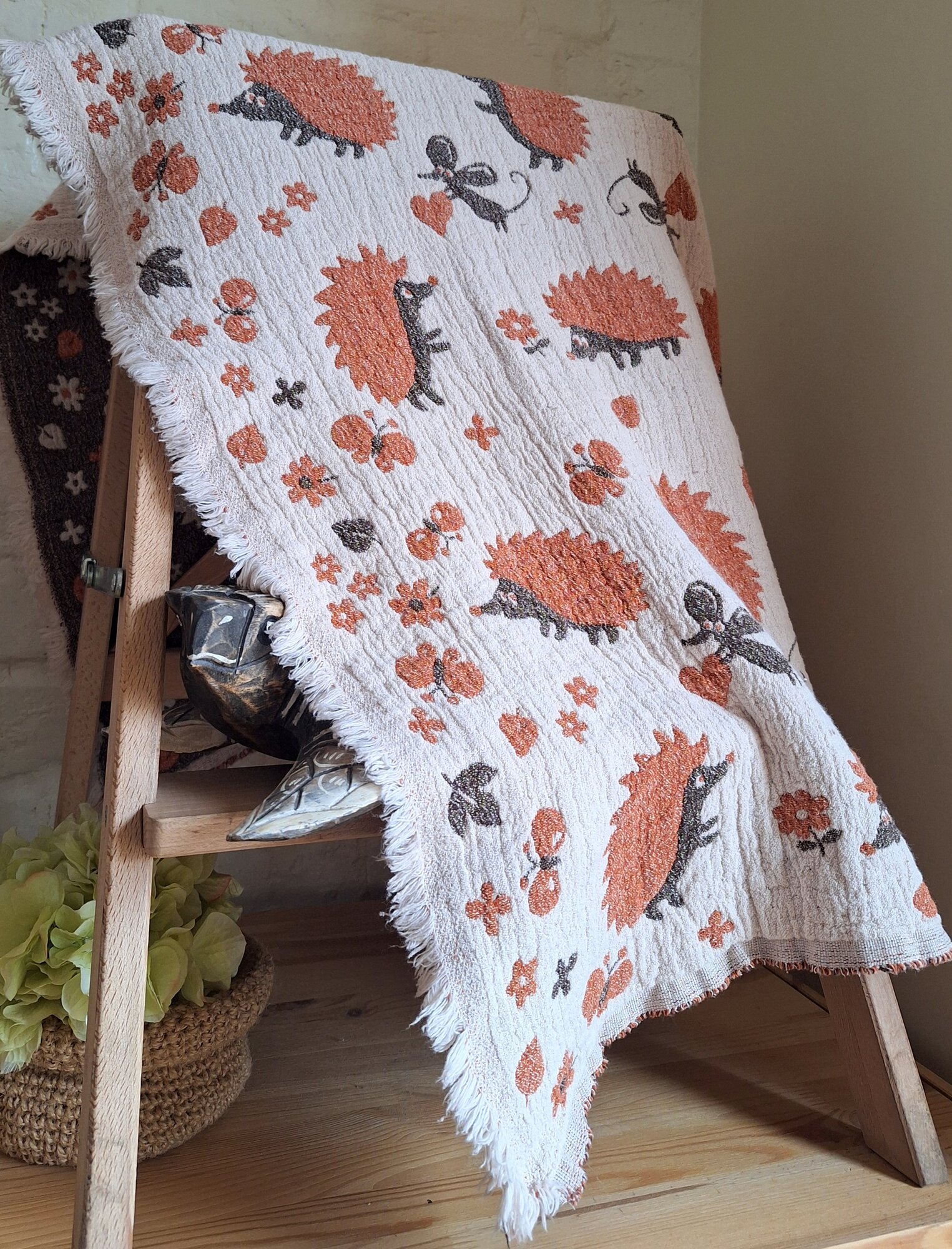 Льняное банное полотенце Ёжики терракотовые, детское полотенце 60х130 см