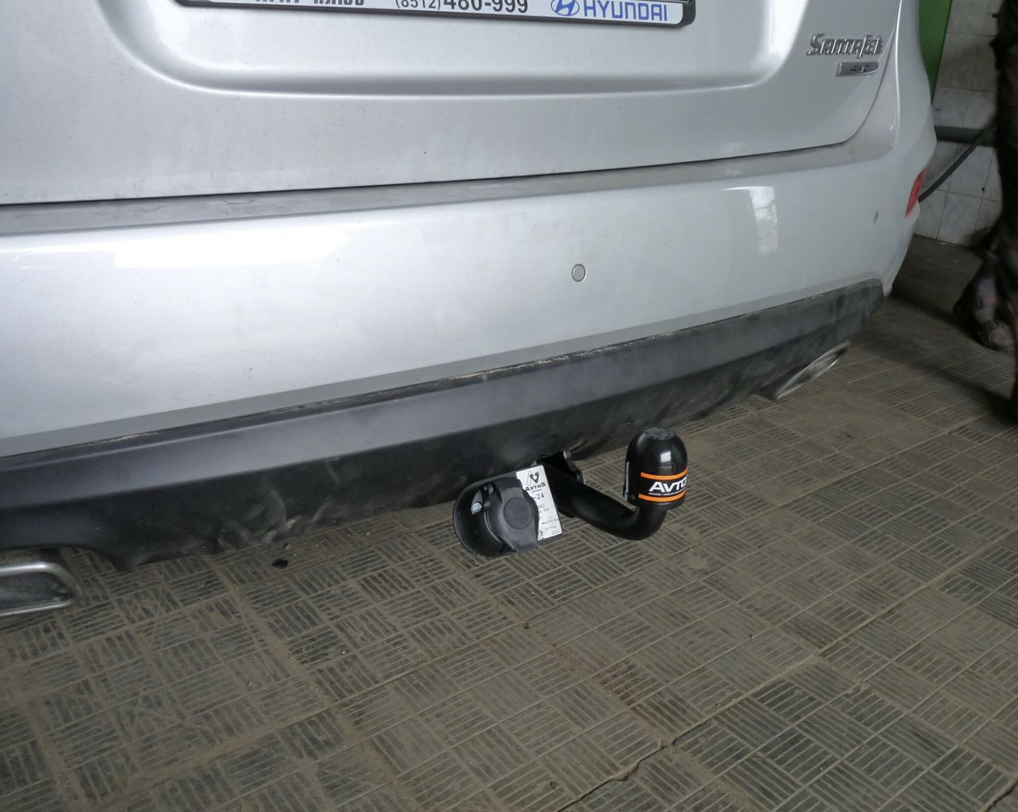 Фаркоп для Hyundai Santa Fe 2006-2012 Тип шара: A. Нагрузки: 2000/100 кг, HY 24