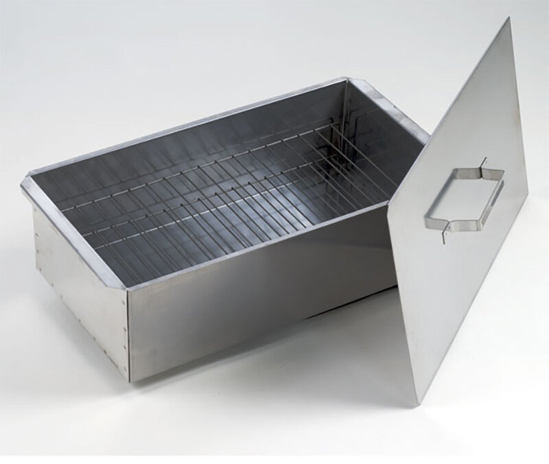 Стальная коптильня двухъярусная 50х27х17.5 с поддоном для жира (сталь 0,8мм) большая
