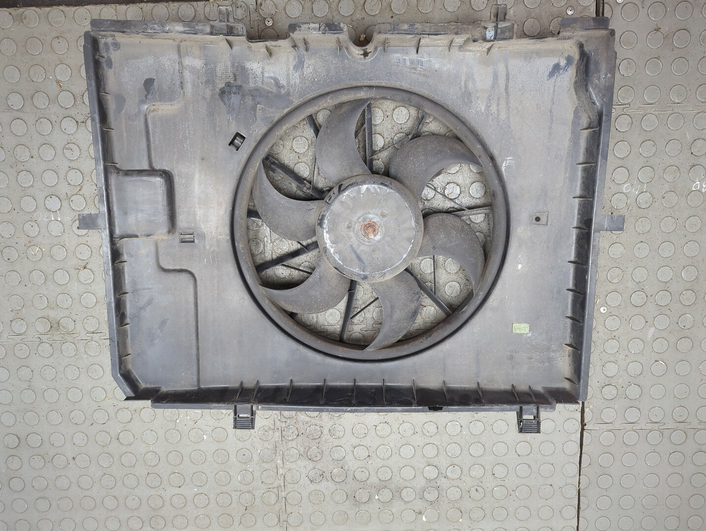 Вентилятор радиатора Mercedes E W210 Б/У