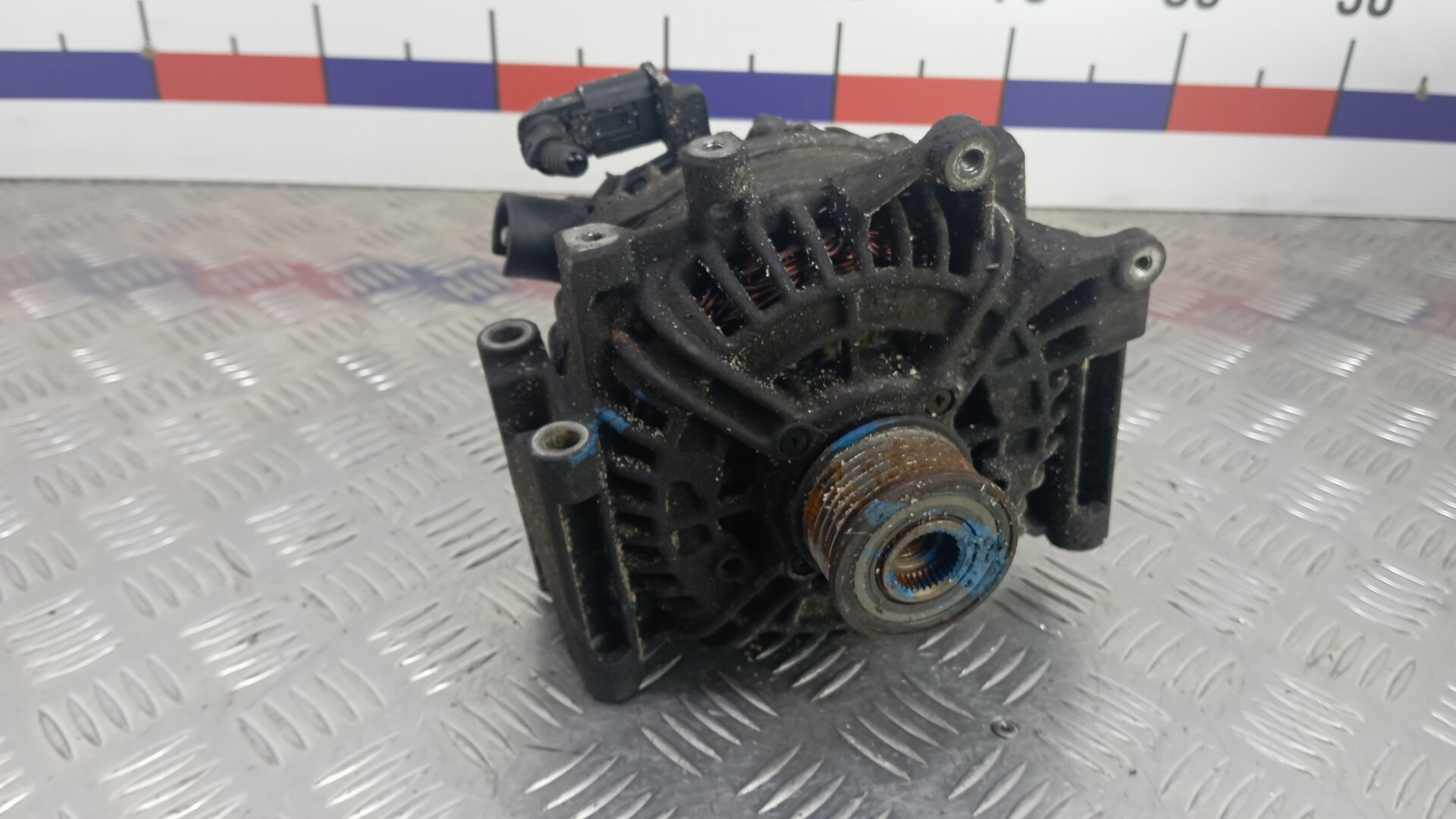 Генератор дизельный MERCEDES BENZ C-CLASS W203, Номер 0124625014