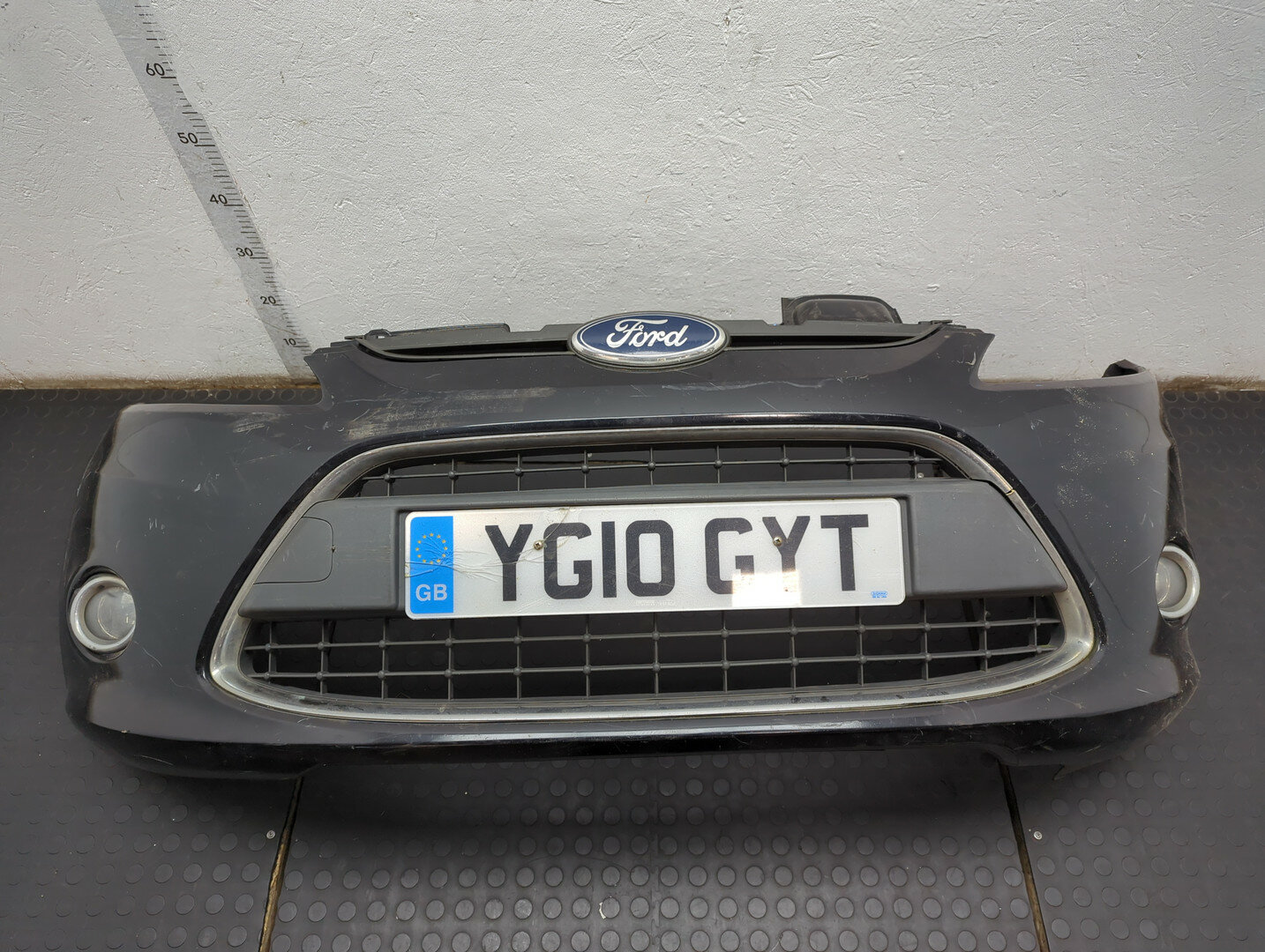 Бампер передний Ford Fiesta Б/У