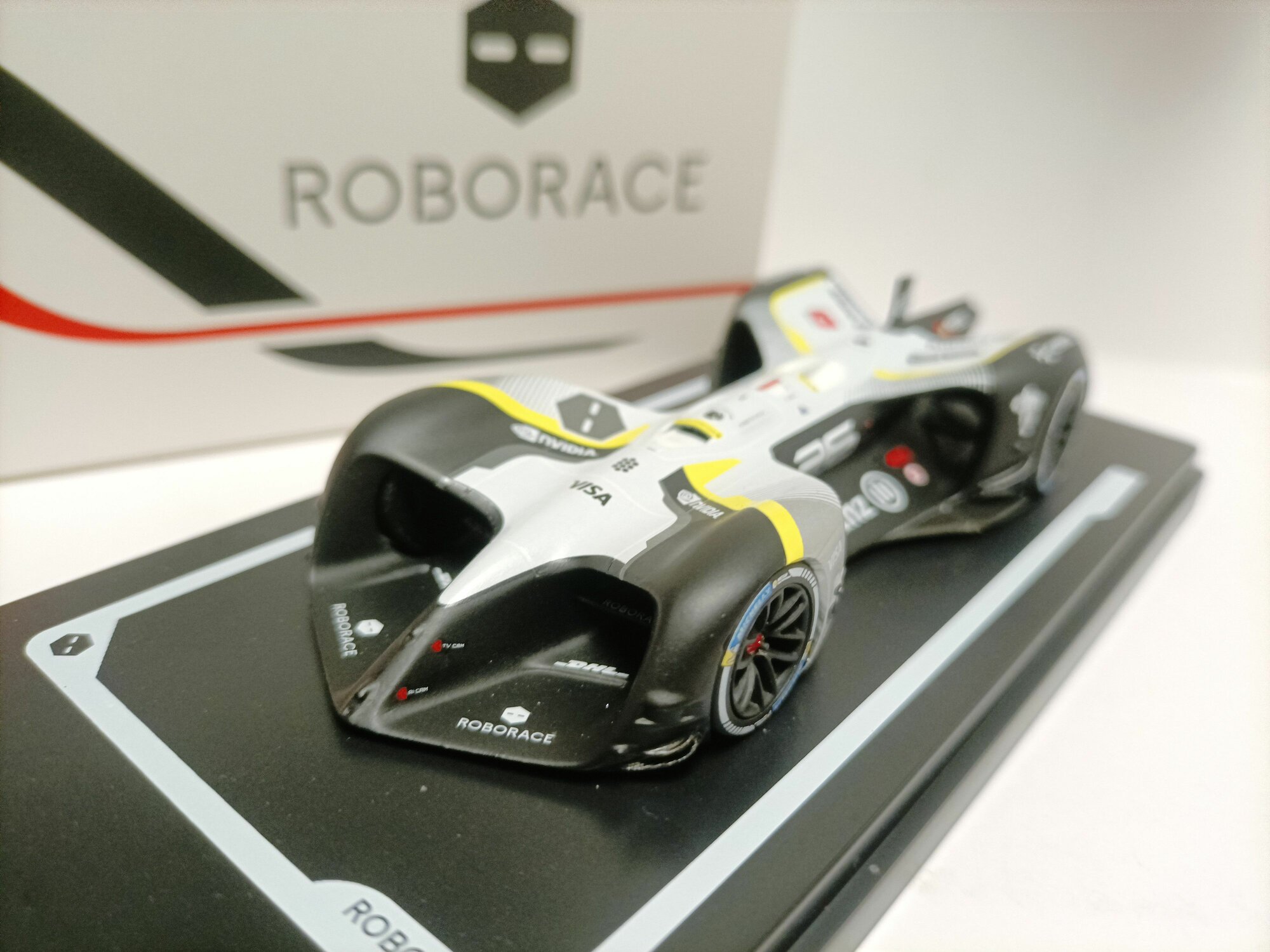 ROBORACE TSM 1:43 Гибридный электрический транспорт A Автономная гоночная машина Формулы Модель ROBO #26