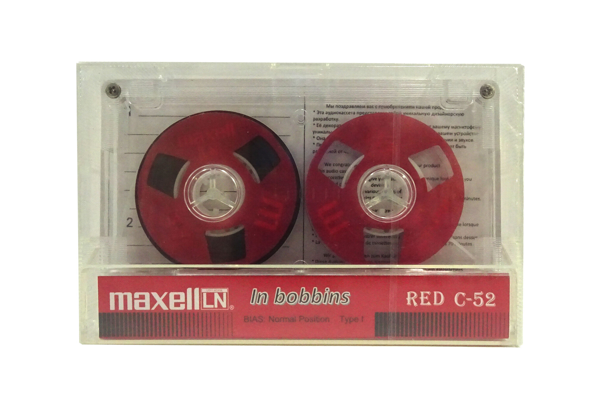 Аудиокассета "maxell LN" c боббинками красный металлик