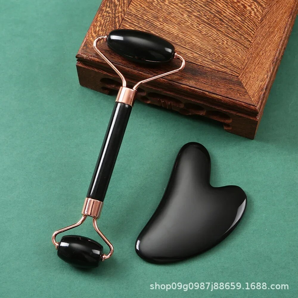 MOONBIFFY Ролик Гуа Ша из смолы для лица Black A set