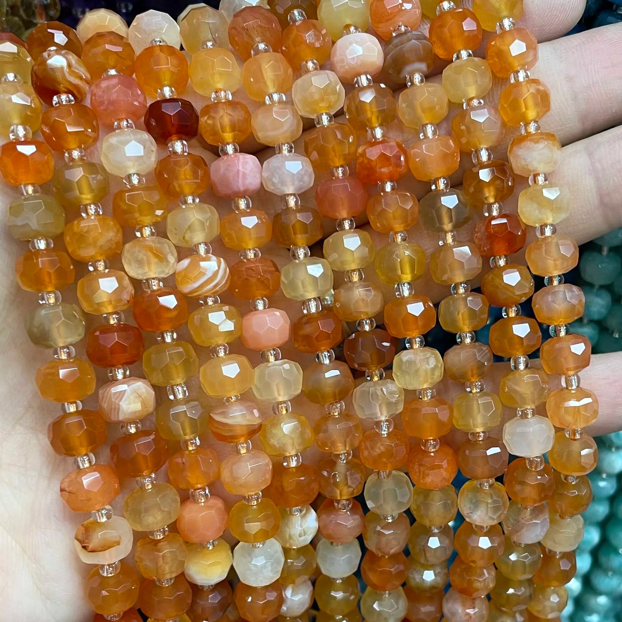 Граненое колесо из красного граната SYSRXLR 6x8 мм для бижутерии orange Persian agate
