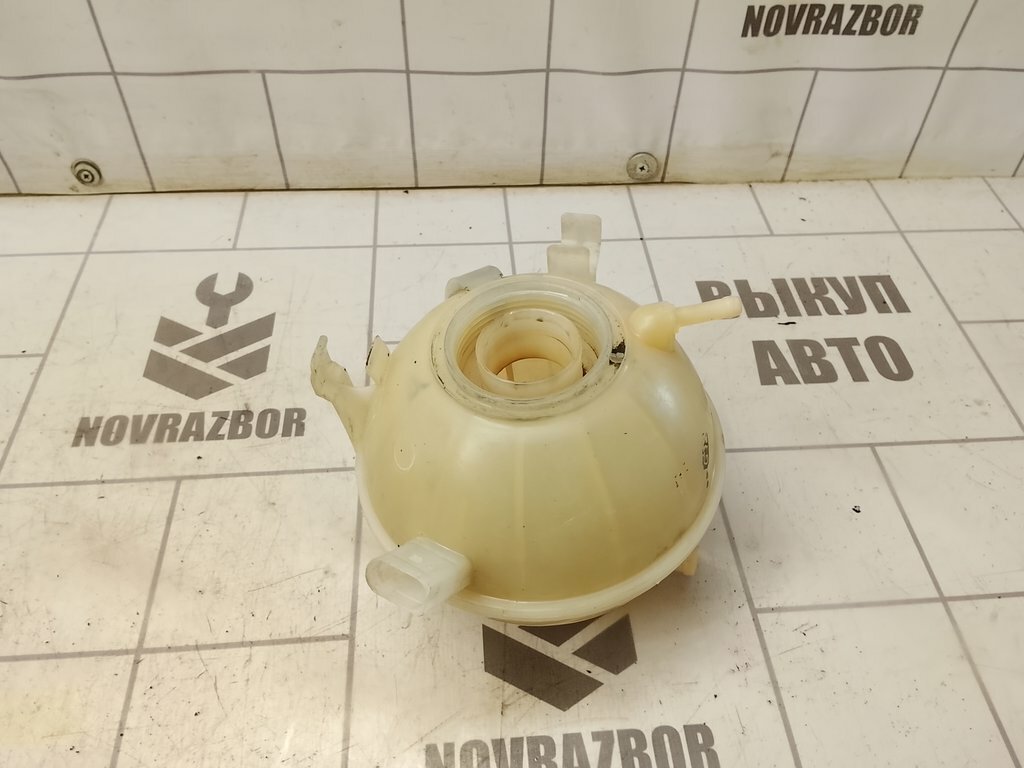 Бачок расширительный VW Golf 5 03-09