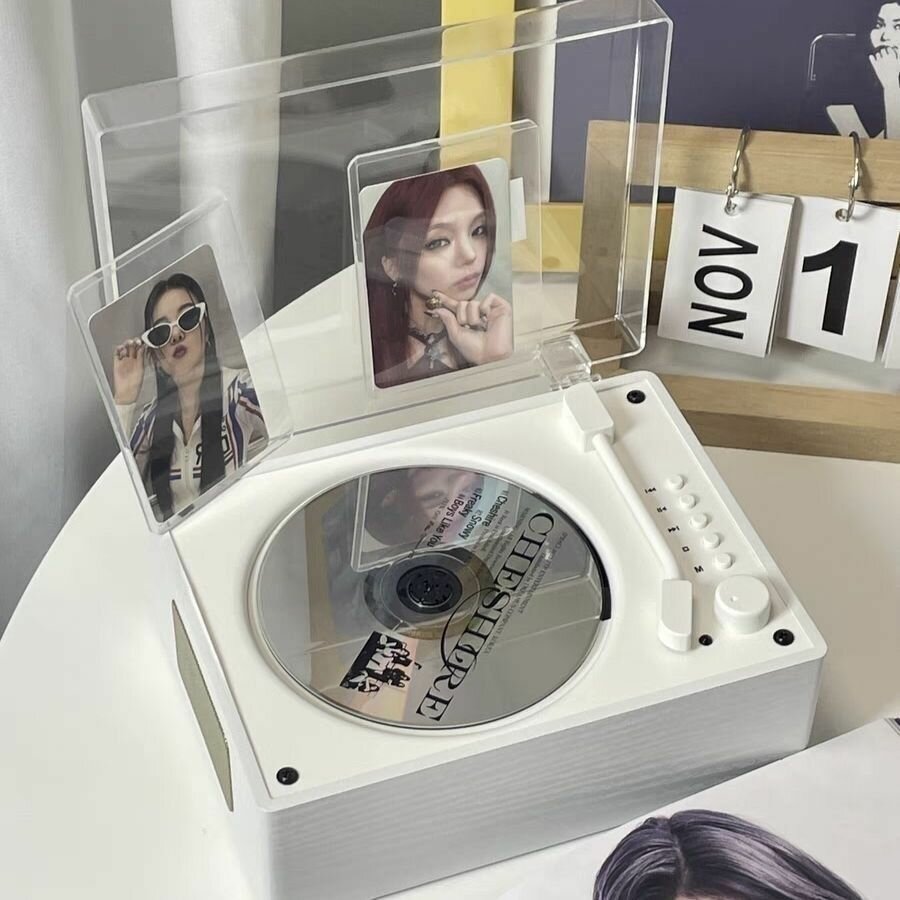 Ретро-проигрыватель компакт-дисков