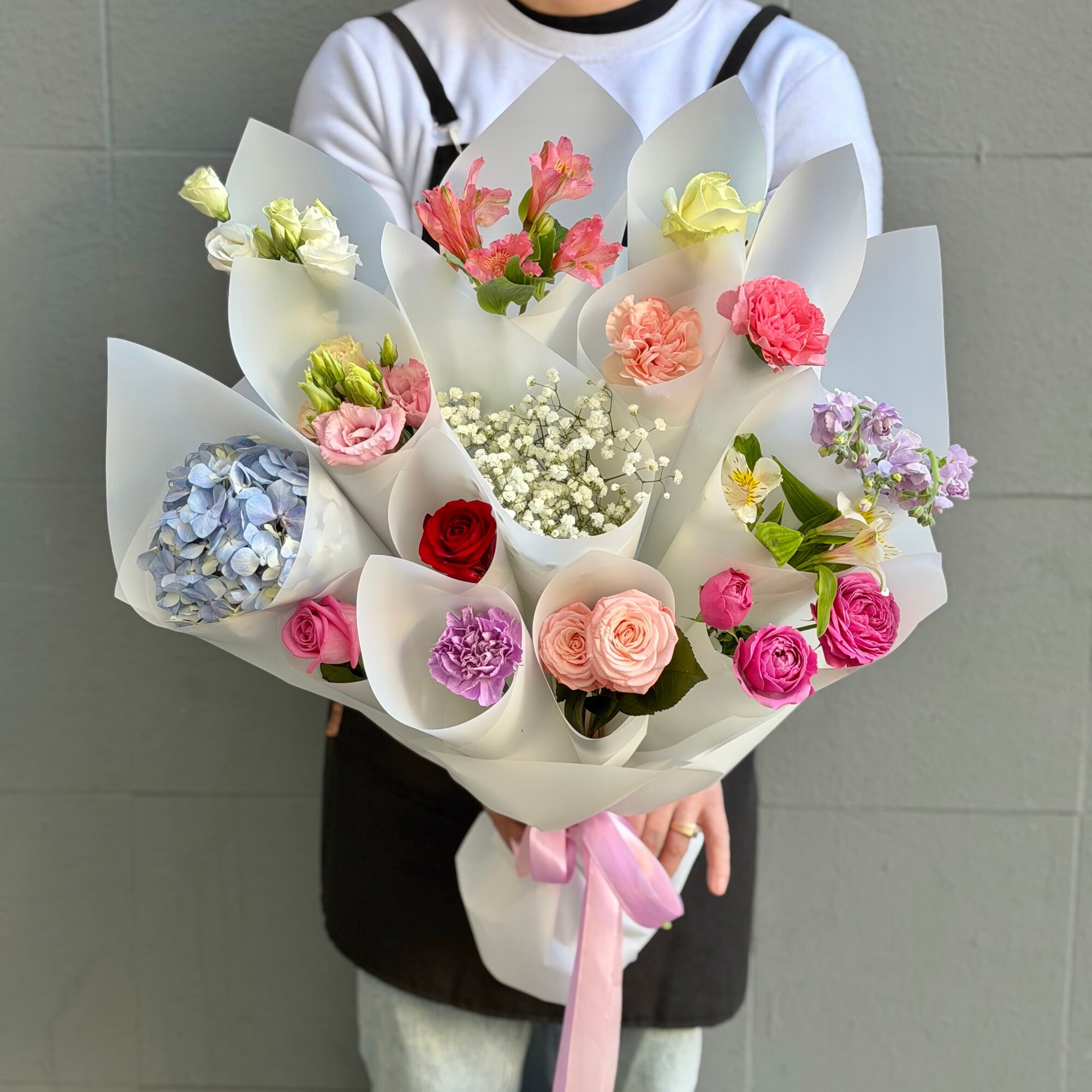 Доафоминовый Букет Rybe-Flowers, цветы эустома, роза, маттиола, гипсофила, альстромерия, гвоздика, гортензия