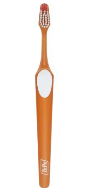 Зубная щетка TePe Nova EXTRA SOFT, активный пик, мягкая щетина, цвет оранжевый
