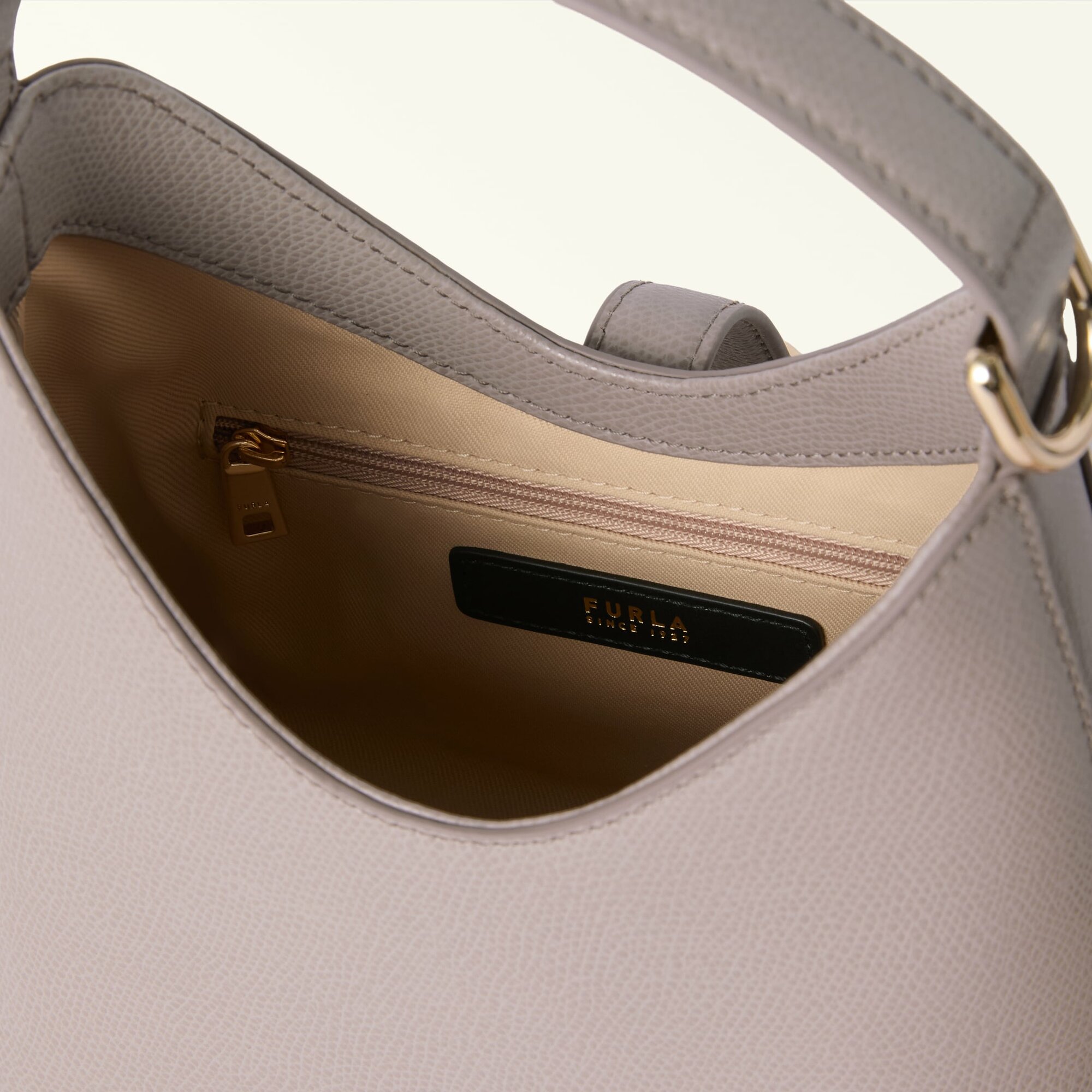 Сумка FURLA IRIDE MINI HOBO W/STRAP — фото 1