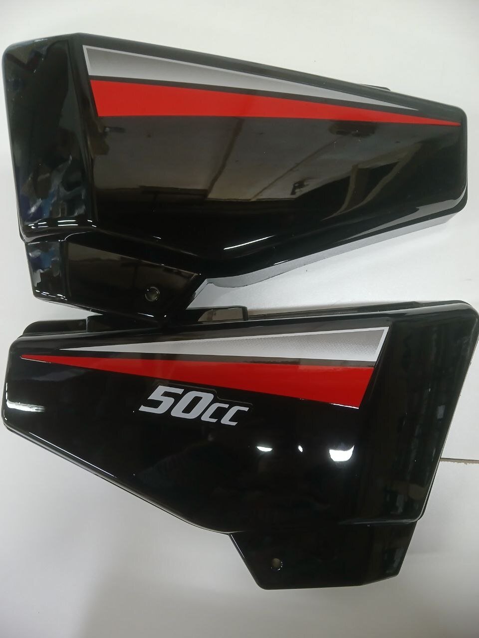 Крышки боковые для мопеда Альфа левая+правая (черные)