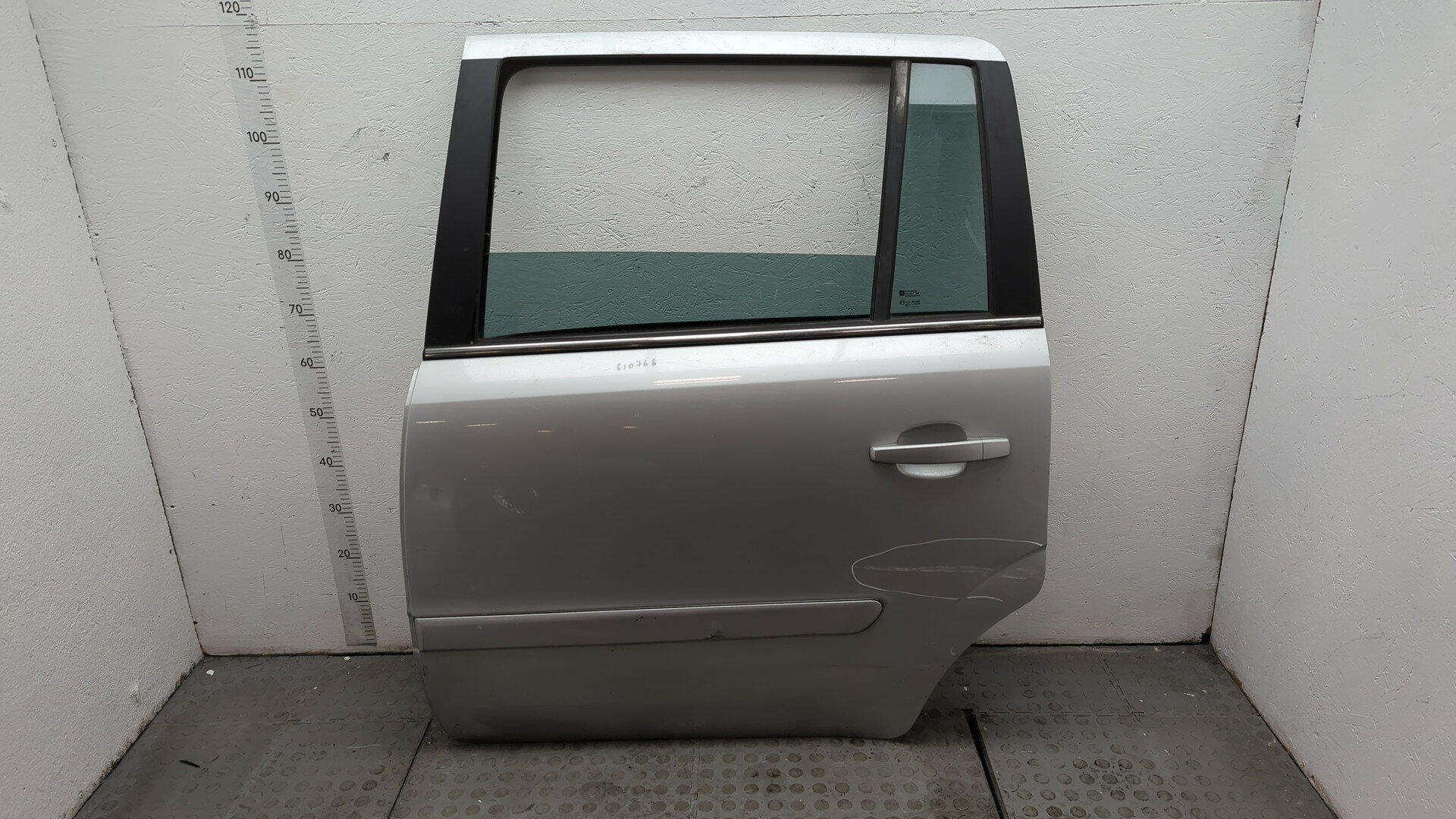 Дверь боковая (легковая) левая задняя Opel Zafira B Б/У