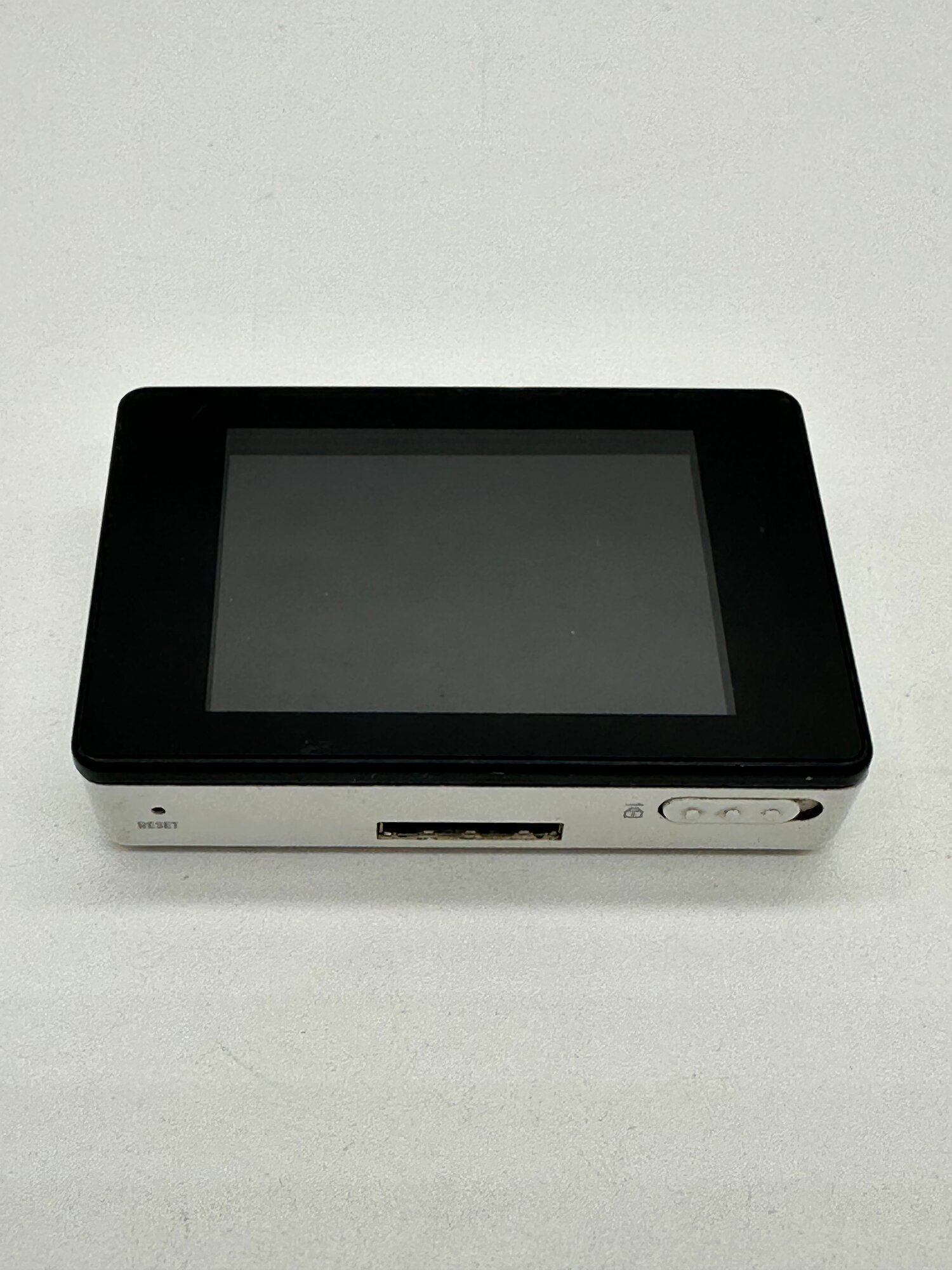 Аудиоплеер 2.2" (5.6 см) iriver U10 1 Гб Черный Винтажный компактный