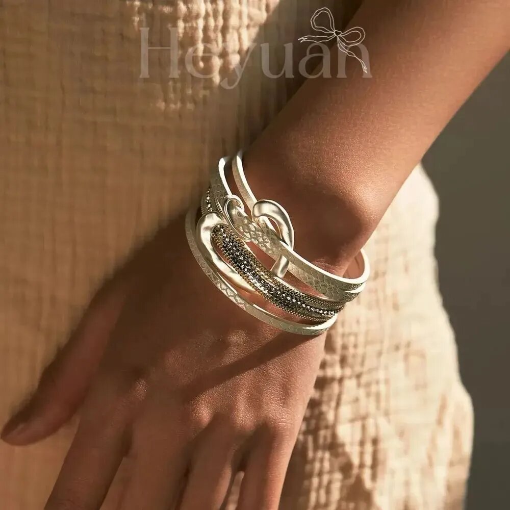 Браслет бэнгл из серебристого металла с красной отделкой для женщин, современный дизайн, изысканный подарок