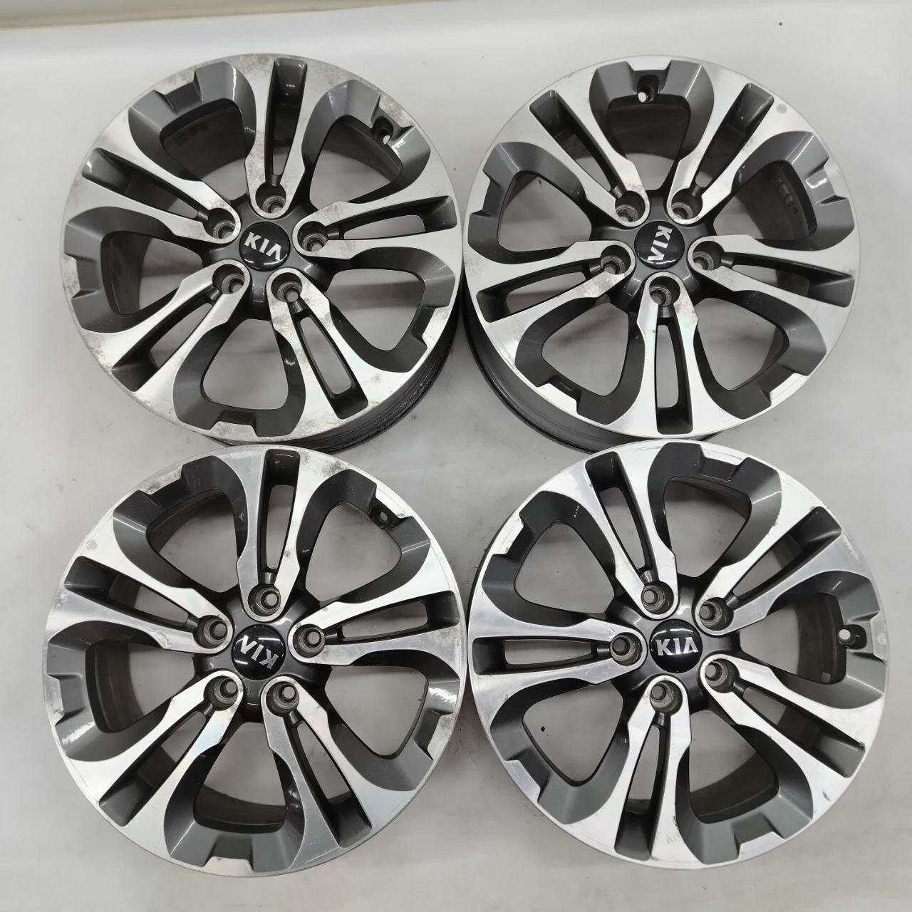 Колесные диски Kia 17x7 PCD 5x114.3 D67.1 ET53 (оригинал)