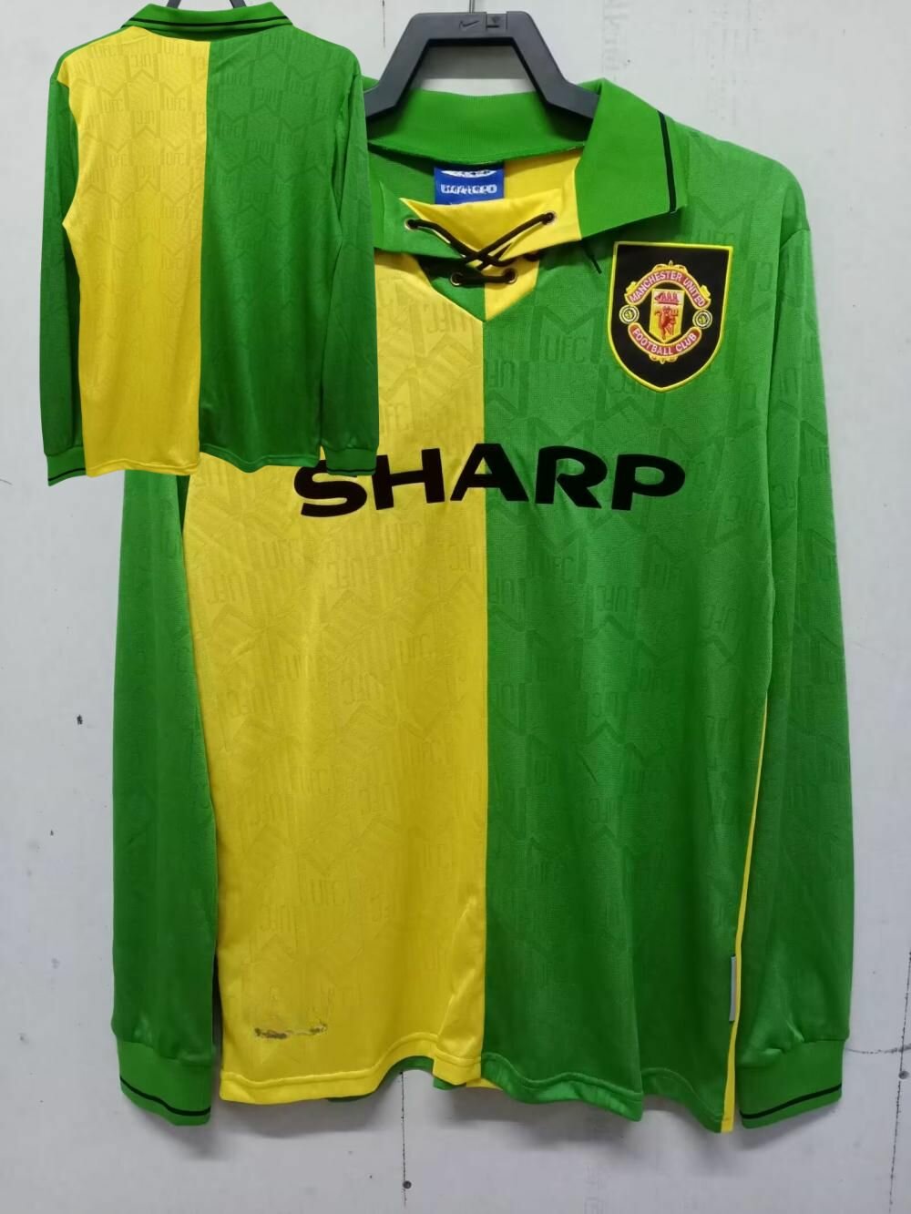 Ретро: Форма футбольная 1992 - 94 Манчестер Юнайтед Второй выезд желто зеленый