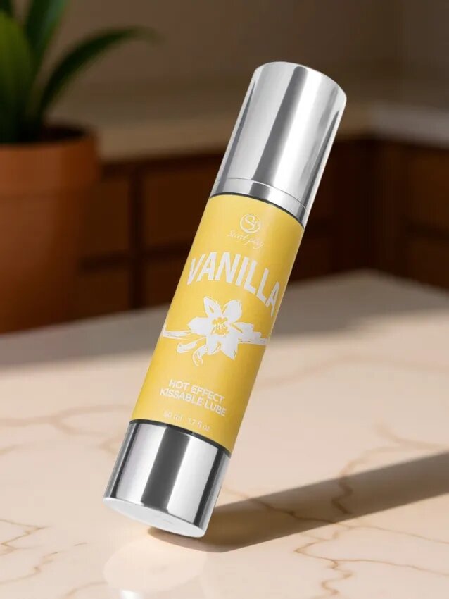 Массажное масло 2-в-1 Vanilla Hot Effect с разогревающим эффектом и вкусом ванили - 50 мл.