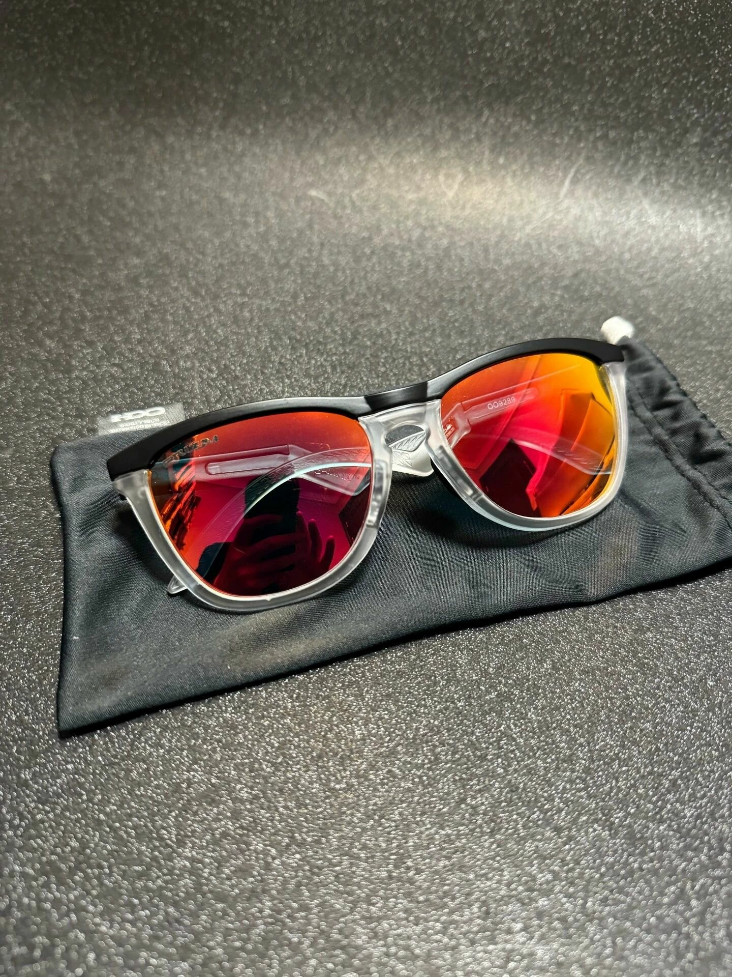 Oakley спортивные поляризационные очки 9245 Frogskin для активного отдыха