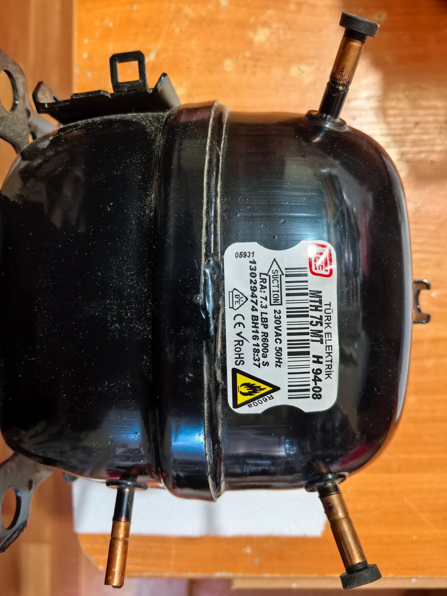 Компрессор холодильника Beko 5094503131 МТН 75 МТ R600 ORIGINAL