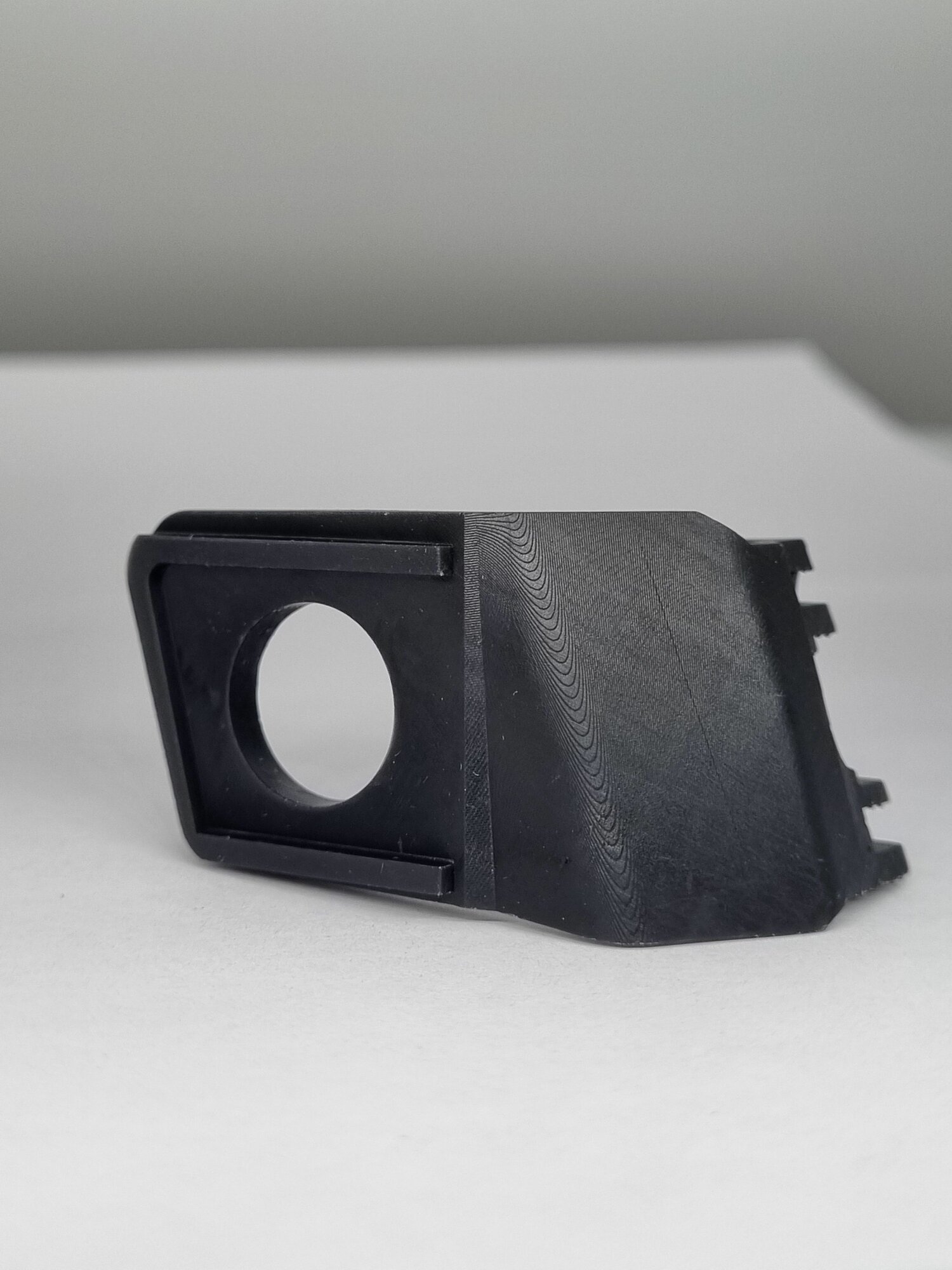 Ремкомплект корпуса фары для Audi А4 B5 (2 шт левые) 8D0998122 8D0998121A
