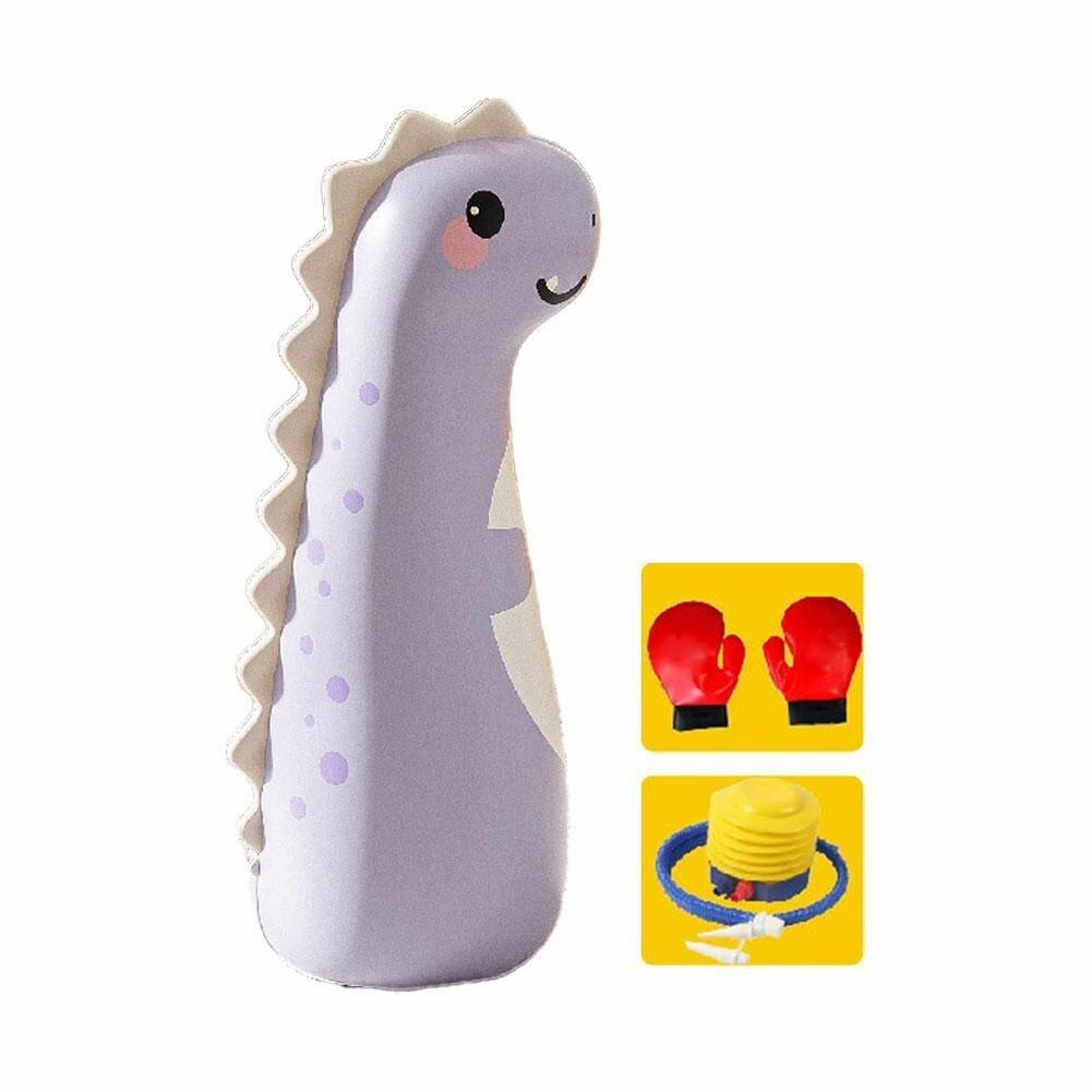 Боксерская груша и боксерские перчатки