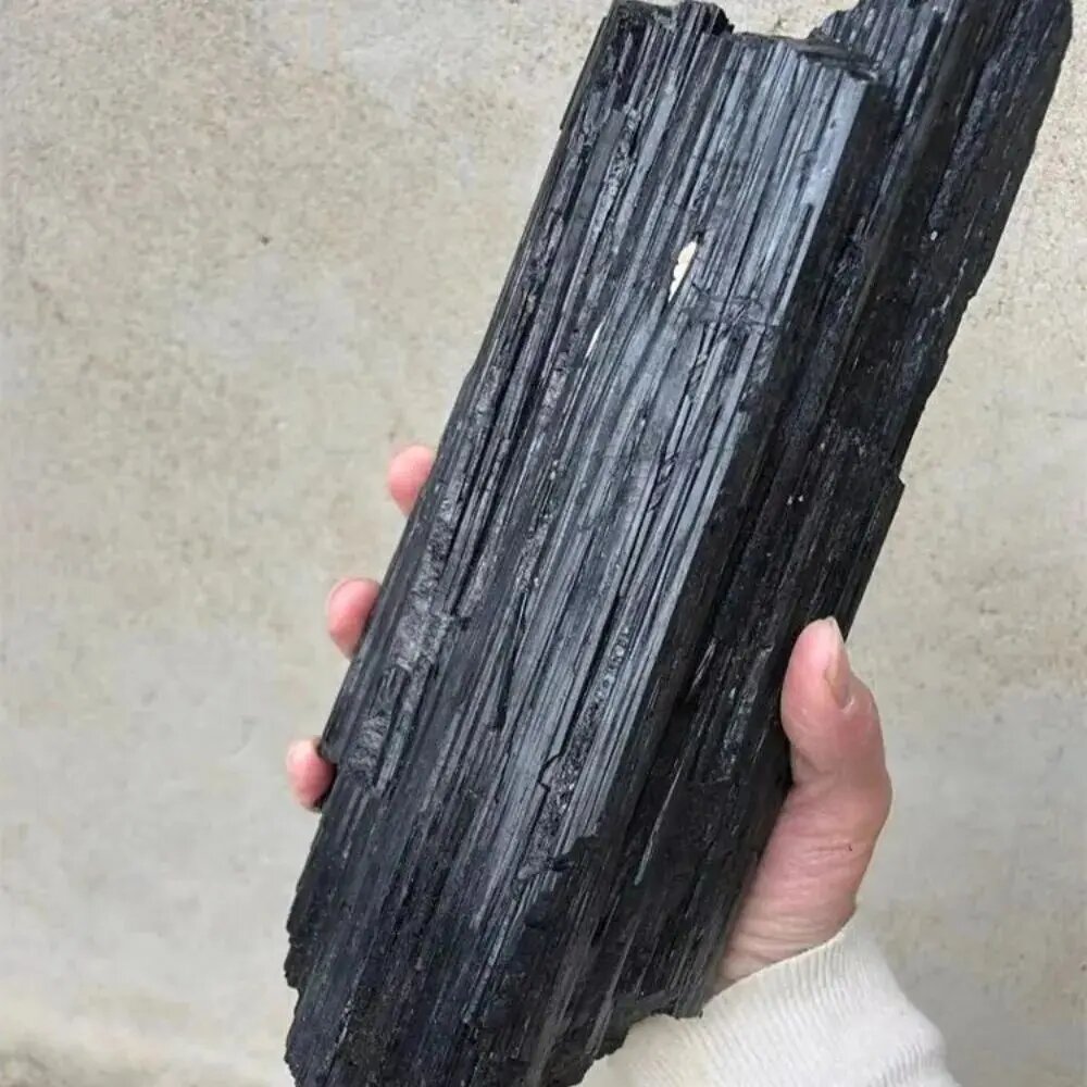 1 шт, натуральный высококачественный черный турмалин, необработанный камень, минеральный образец, драгоценный камень, кристаллический камень, коллекция целебных камней, подарок