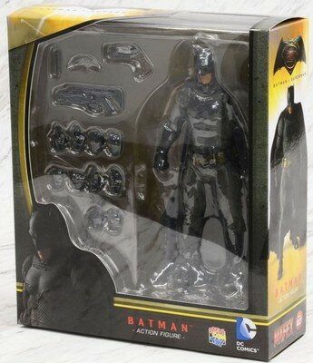 Отечественная модель DC MAF017 # Лига Справедливости, подвижные суставы, фигурка Бэтмена против Супермена
