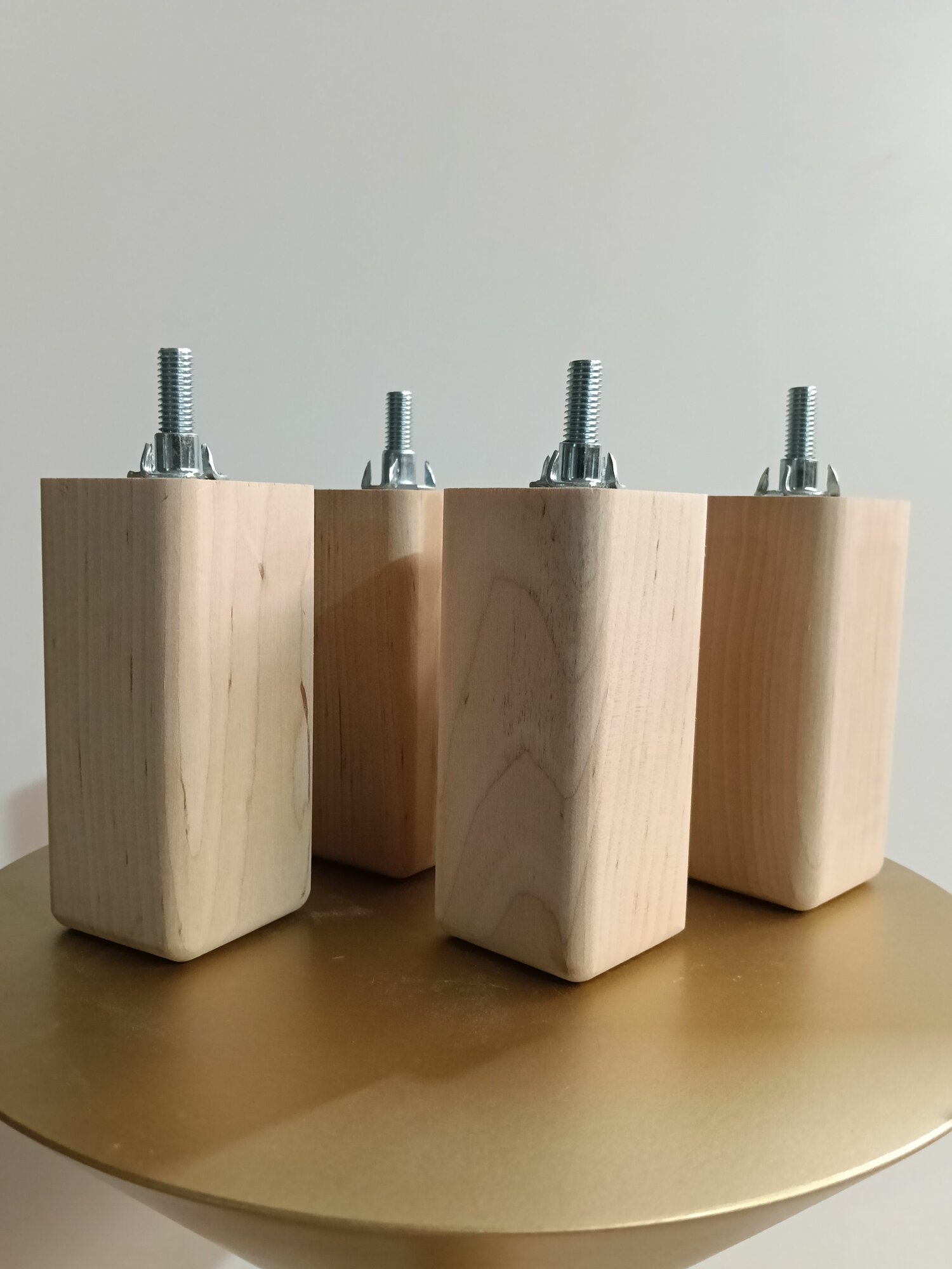 Ножка для мебели 4 шт. Высота 100 мм. Берёза. Шлифованные. Крепеж (шпилька М8)