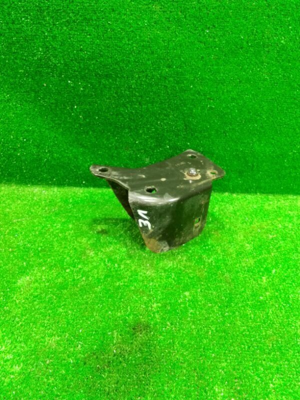 Крепление балки задней Renault Sandero 1 Б/У с пробегом