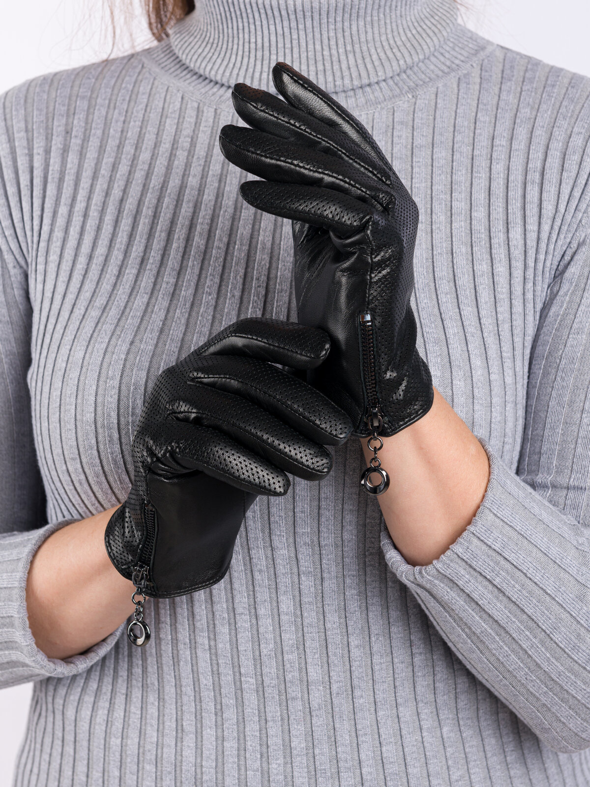 Перчатки для женщин