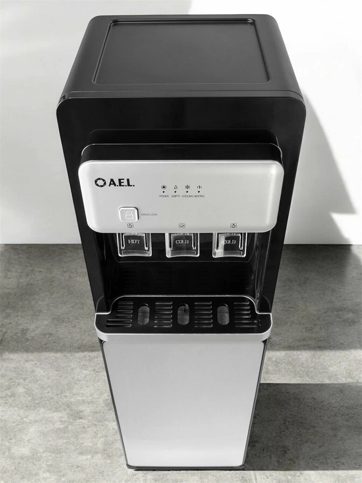 A.E.L. LD-806a silver. Гарантия 12мес. Кулерс нижней загрузкой бутыли