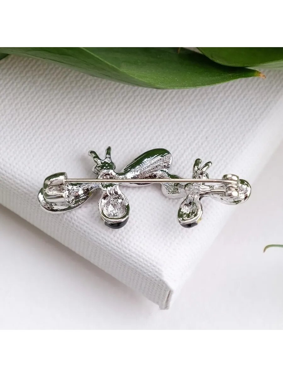 Брошь, эмаль, стразы