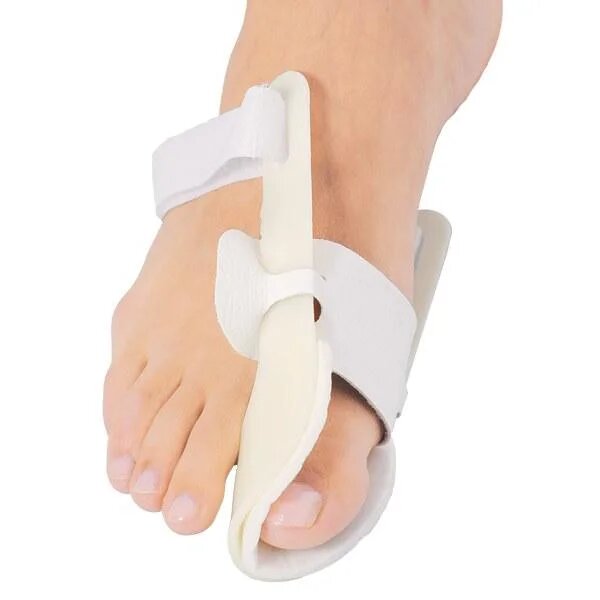 Бандаж для большого пальца корригирующий Тривес Т.48.41, размер - универсальный(левый), белый