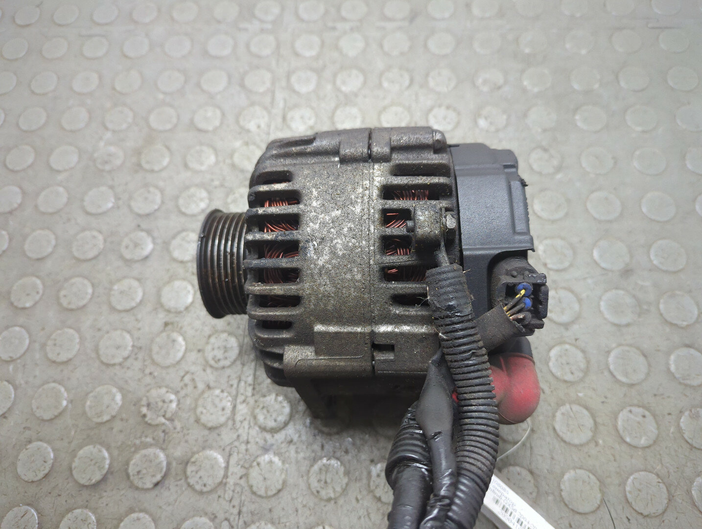 Генератор Infiniti QX56 Б/У