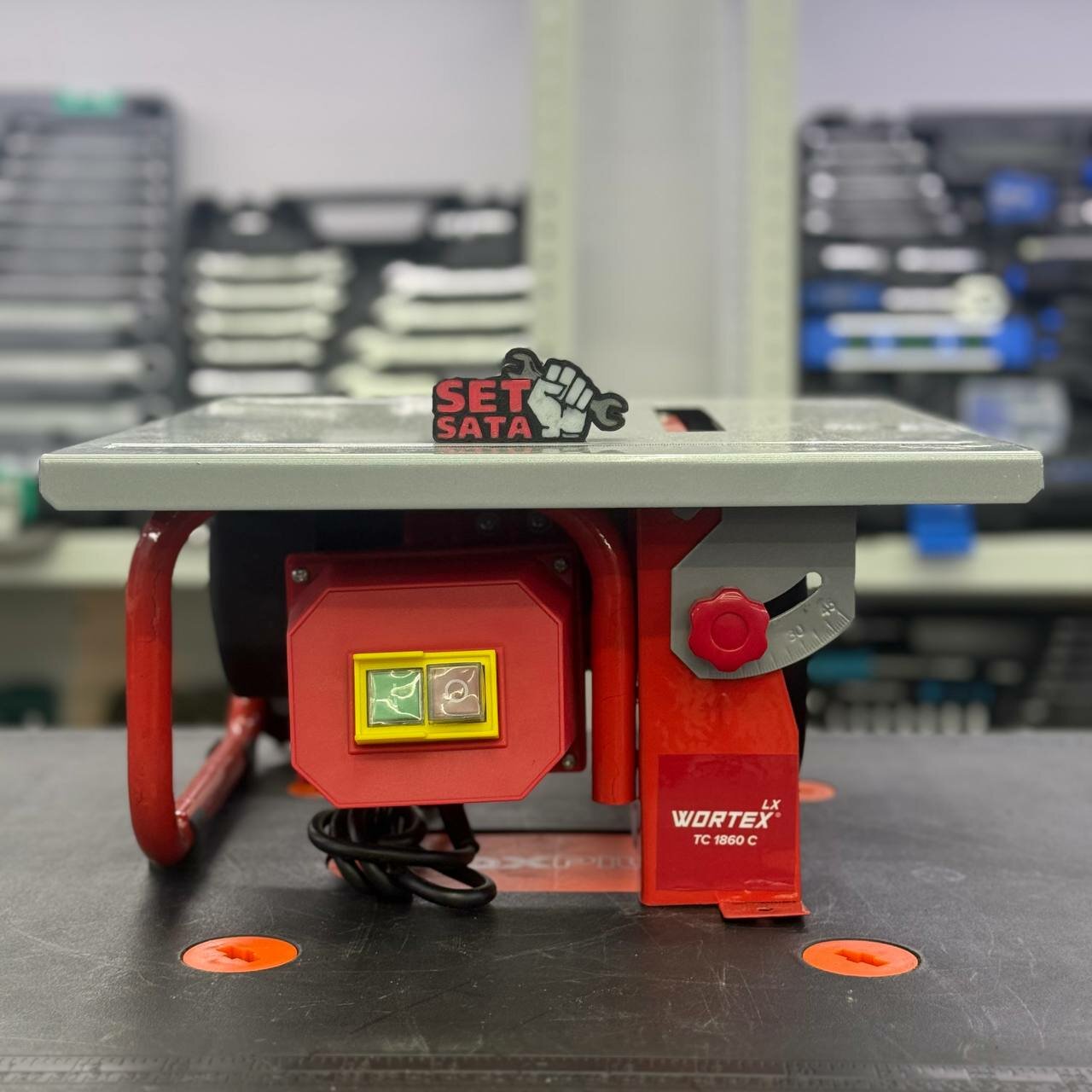 Плиткорез Wortex LX TC 1860C 1318790, электрический, с диском, 600Вт, 34мм х 15мм