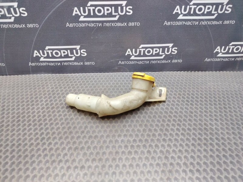 Горловина бачка стеклоомывателя Renault Megane 1995-1999г (1.6 K7M702) Б/У с пробегом