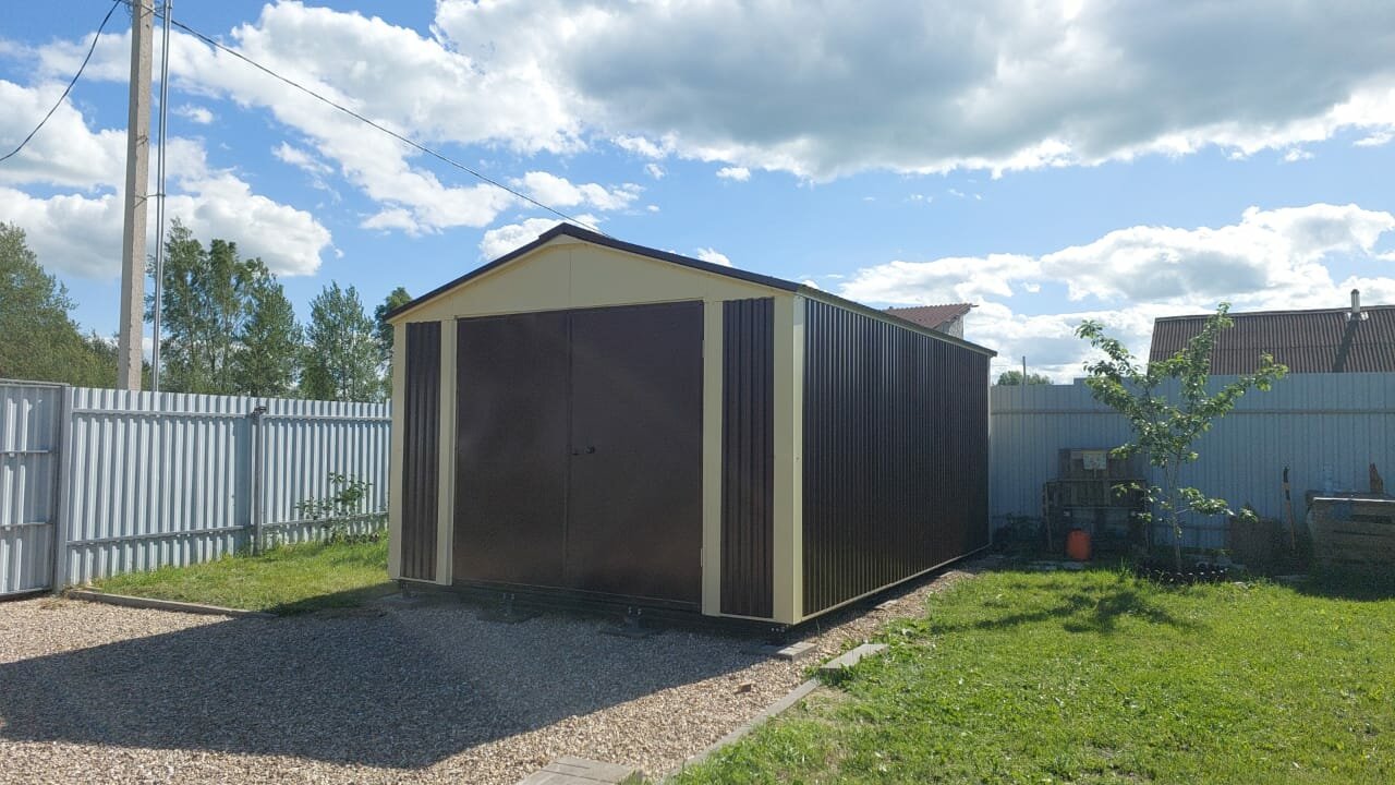 Гараж дачный 4x6x2.6 м, каркас пола, распашные ворота и сборка на плитку.