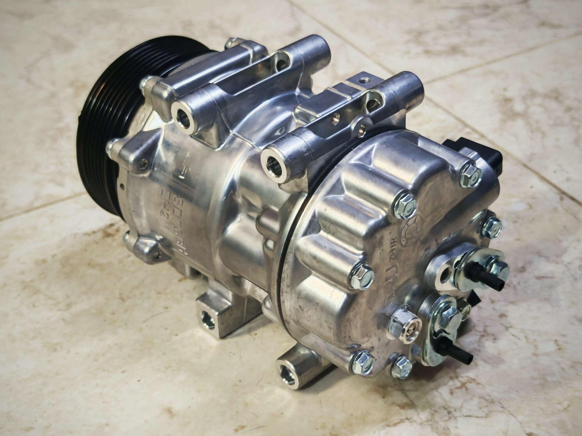 Компрессор кондиционера Chery Tiggo 4 (2017-2019) [1.5 16V 6MT внедорожник Turbo] 301000131AA