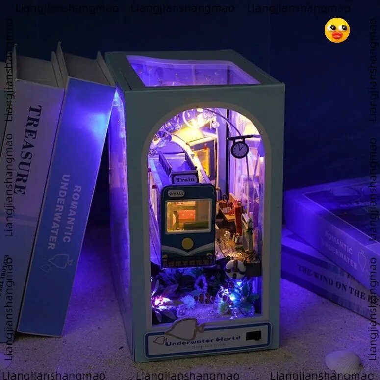 Румбокс интерьерный конструктор, реалистичная модель дома DIY. Подарочный интерьерный конструктор "подводный поезд". Со светом и канцелярским набором.