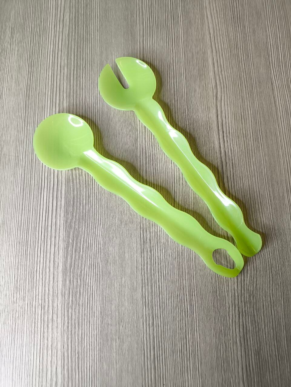 TUPPERWARE Салатная пара "Очарование" в салатовом цвете