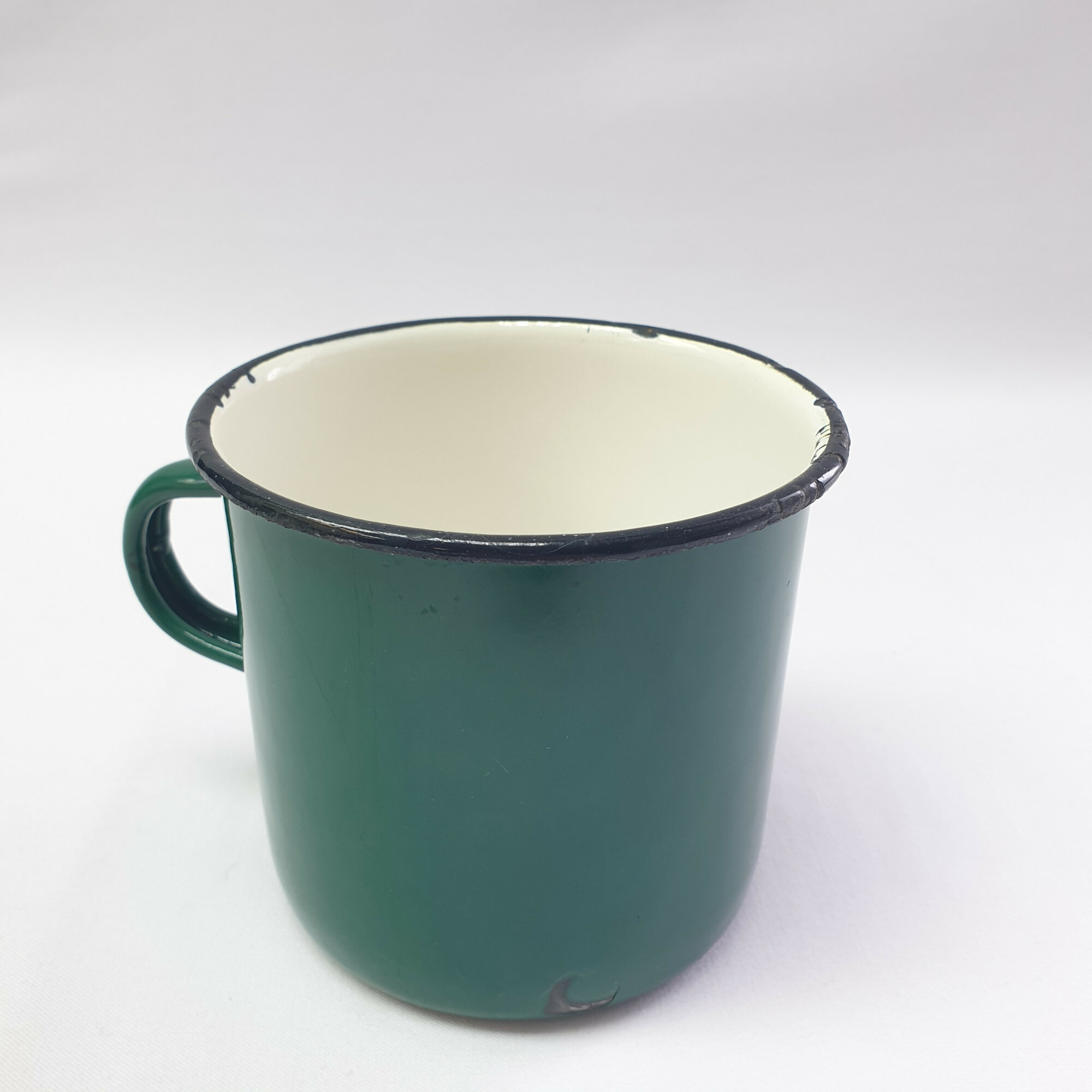 Винтажная эмалированная кружка, метал 0.5 л, скол, СССР