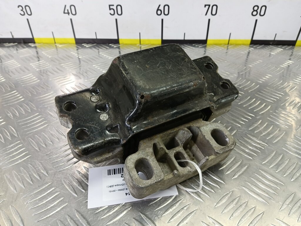 Подушка двигателя (Опора ДВС) Б/У для Volkswagen Caddy III (2004—2010) 1K0199555M