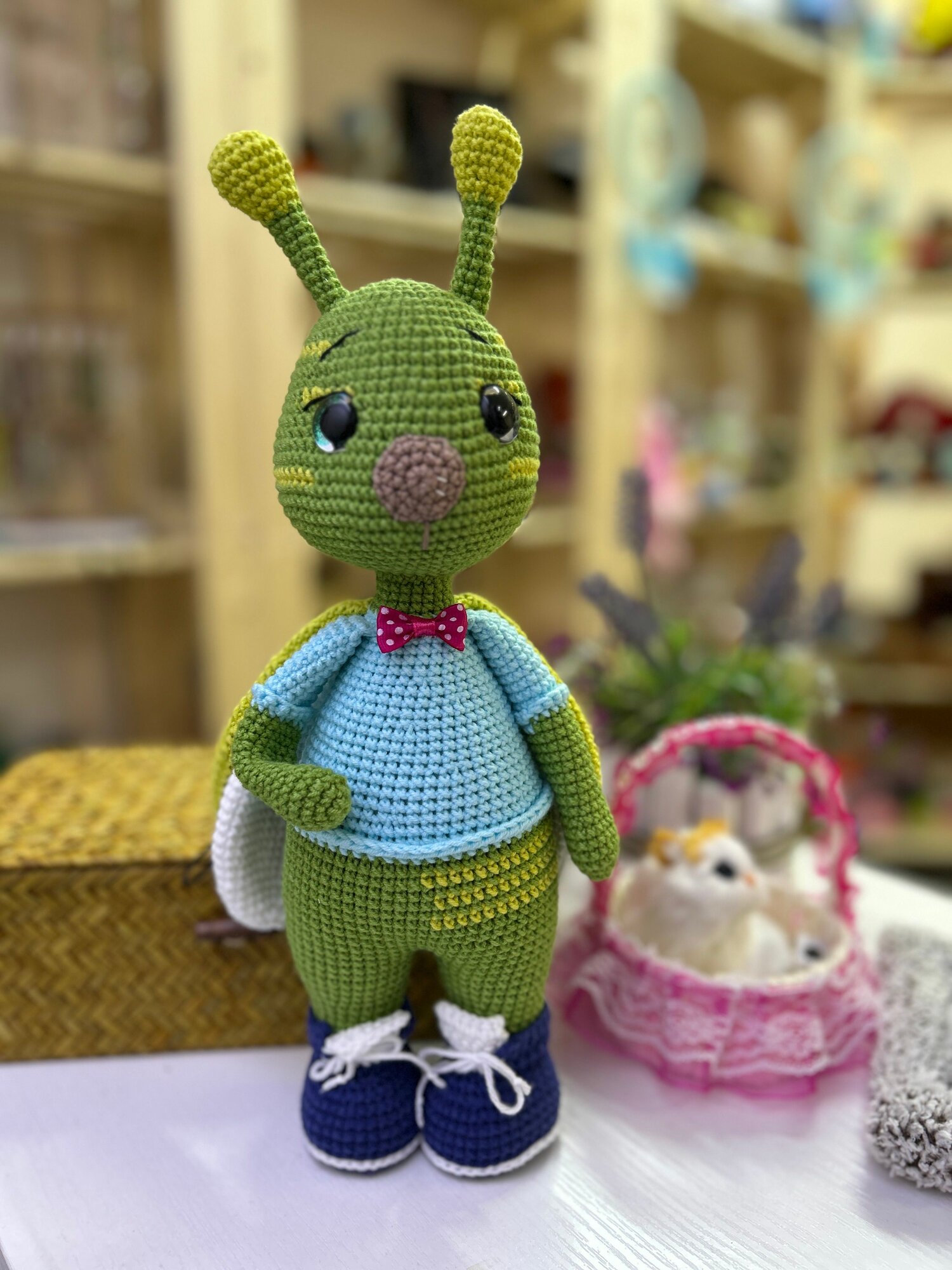 Вязаная игрушка Кузнечик. Игрушка ручной работы. Кукла