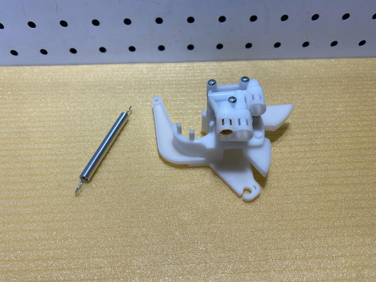 Клапан регулировки подвески сидения VOLVO SCANIA MAN IVECO RENAULT